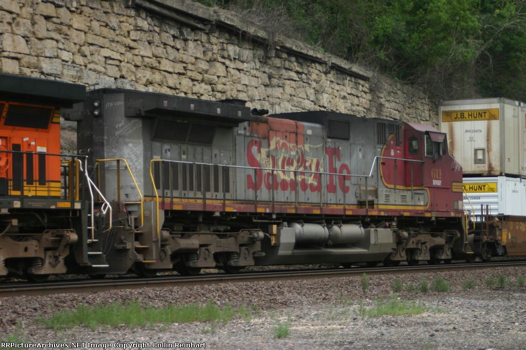 BNSF 611